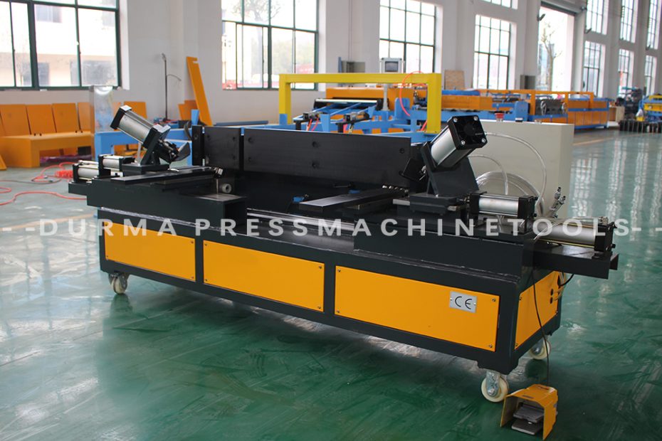 Pneumatic Lock Seam Machine- Durmahvac Manufacturing